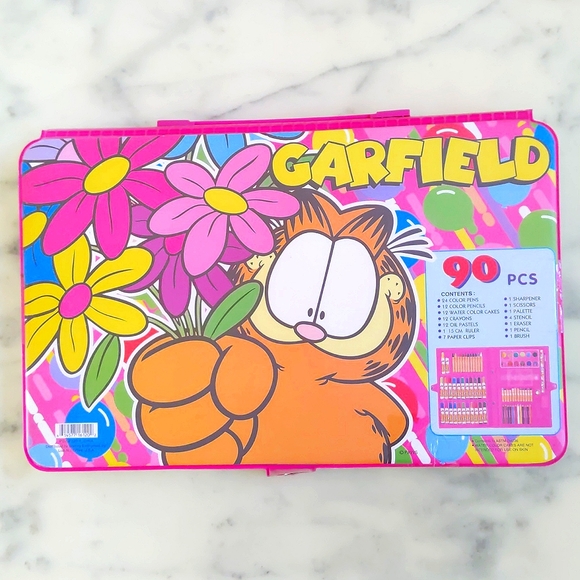 Garfield | Other | Nwt Garfield 9 Pcs Drawing Kit Box | Poshmark